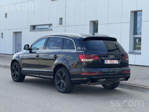 Black Audi Q7 2007 in Rezekne, with an engine capacity of 3.00 L and mileage of 476 thousand km for 4950 €, photo 5 on AUTOMOTO.COM.LV