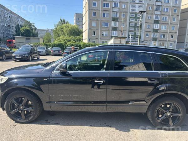 Melns Audi Q7 2007 Rīga, ar dzinēja tilpumu 3.00 L un nobraukumu 320 tūkst. km par 13000 €, foto 2 vietnē AUTOMOTO.COM.LV