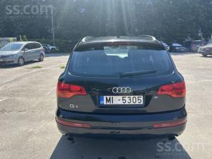 Black Audi Q7 2007 in Riga, with an engine capacity of 3.00 L and mileage of 320 thousand km for 3000 €, photo 5 on AUTOMOTO.COM.LV