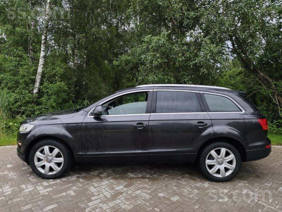 Black Audi Q7 2007 in Riga, with an engine capacity of 3.00 L and mileage of 349 thousand km for 5899 €, photo 4 on AUTOMOTO.COM.LV