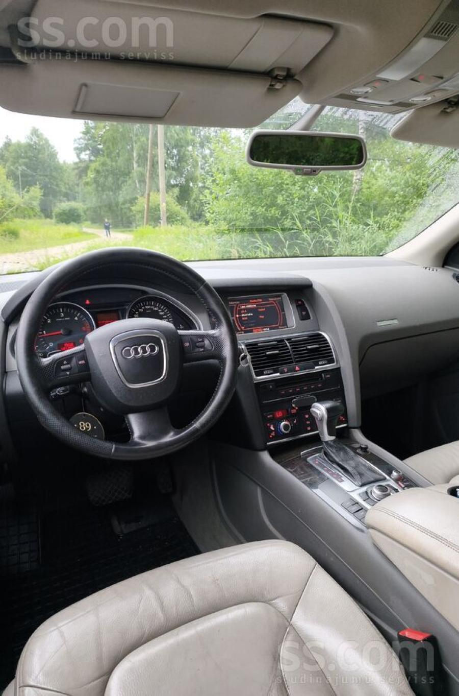 Black Audi Q7 2007 in Riga, with an engine capacity of 3.00 L and mileage of 349 thousand km for 5899 €, photo 7 on AUTOMOTO.COM.LV