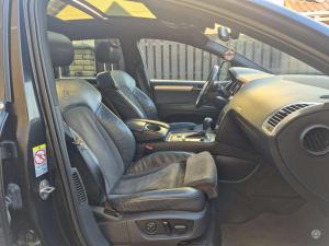 Black Audi Q7 2007 in Vilnius, with an engine capacity of 4.20 L and mileage of 365 thousand km for 5500 €, photo 7 on AUTOMOTO.COM.LV