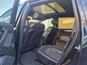 Black Audi Q7 2007 in Vilnius, with an engine capacity of 4.20 L and mileage of 365 thousand km for 5500 €, photo 9 on AUTOMOTO.COM.LV