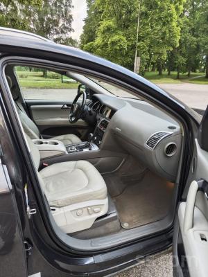 Melns Audi Q7 2007 Ogre, ar dzinēja tilpumu 3.00 L un nobraukumu 236 tūkst. km par 5999 €, foto 8 vietnē AUTOMOTO.COM.LV