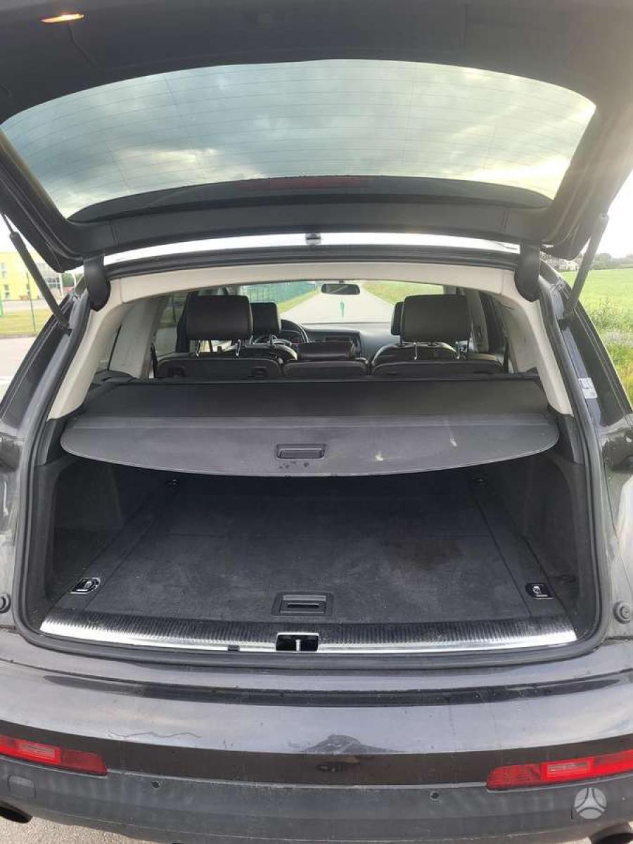 Black Audi Q7 2007 in Pasvalys, with an engine capacity of 2.97 L and mileage of 277 thousand km for 4150 €, photo 10 on AUTOMOTO.COM.LV
