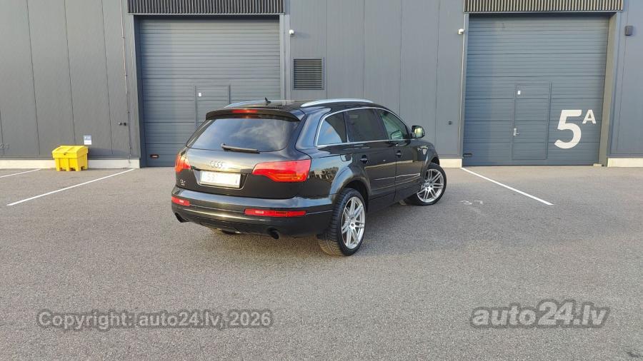 Melns Audi Q7 2007 Tallina, ar dzinēja tilpumu 3.00 L un nobraukumu 350 tūkst. km par 4500 €, foto 7 vietnē AUTOMOTO.COM.LV