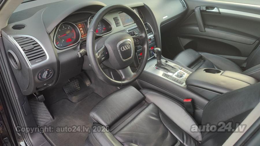 Melns Audi Q7 2007 Tallina, ar dzinēja tilpumu 3.00 L un nobraukumu 350 tūkst. km par 4500 €, foto 12 vietnē AUTOMOTO.COM.LV