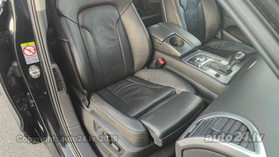 Melns Audi Q7 2007 Tallina, ar dzinēja tilpumu 3.00 L un nobraukumu 350 tūkst. km par 4500 €, foto 18 vietnē AUTOMOTO.COM.LV