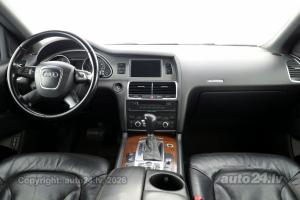 Black Audi Q7 2007 in Tallinn, with an engine capacity of 3.00 L and mileage of 369 thousand km for 3499 €, photo 6 on AUTOMOTO.COM.LV