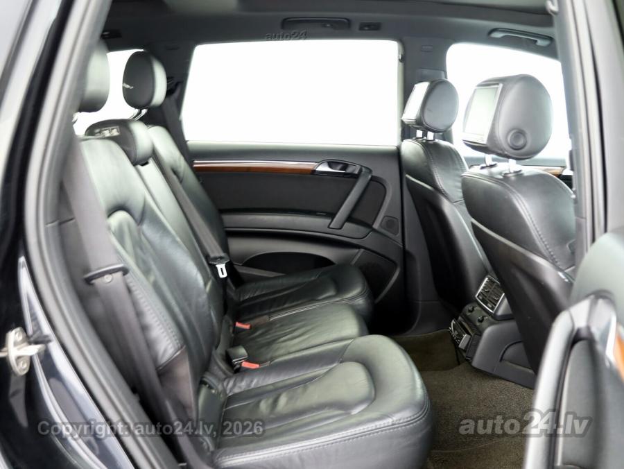 Black Audi Q7 2007 in Tallinn, with an engine capacity of 3.00 L and mileage of 369 thousand km for 3499 €, photo 8 on AUTOMOTO.COM.LV