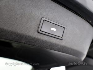 Black Audi Q7 2007 in Tallinn, with an engine capacity of 3.00 L and mileage of 369 thousand km for 3499 €, photo 12 on AUTOMOTO.COM.LV
