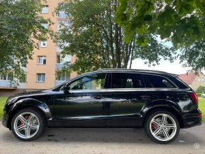 Melns Audi Q7 2007 Joniškis, ar dzinēja tilpumu 4.13 L un nobraukumu 327 tūkst. km par 9900 €, foto 3 vietnē AUTOMOTO.COM.LV