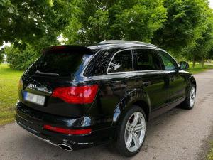 Melns Audi Q7 2007 Joniškis, ar dzinēja tilpumu 4.13 L un nobraukumu 327 tūkst. km par 9900 €, foto 6 vietnē AUTOMOTO.COM.LV