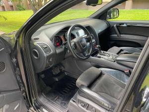 Melns Audi Q7 2007 Joniškis, ar dzinēja tilpumu 4.13 L un nobraukumu 327 tūkst. km par 9900 €, foto 11 vietnē AUTOMOTO.COM.LV