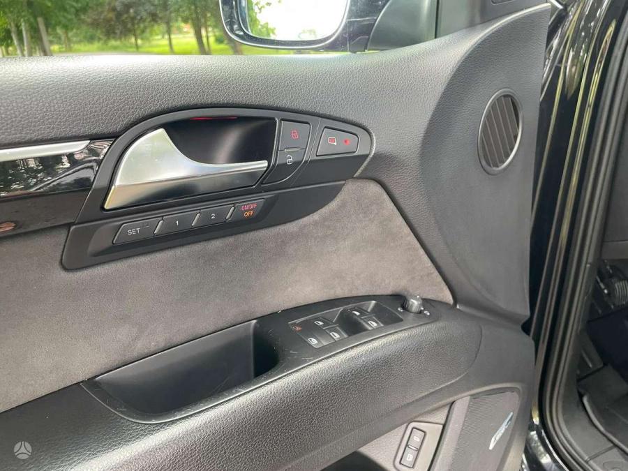 Melns Audi Q7 2007 Joniškis, ar dzinēja tilpumu 4.13 L un nobraukumu 327 tūkst. km par 9900 €, foto 23 vietnē AUTOMOTO.COM.LV