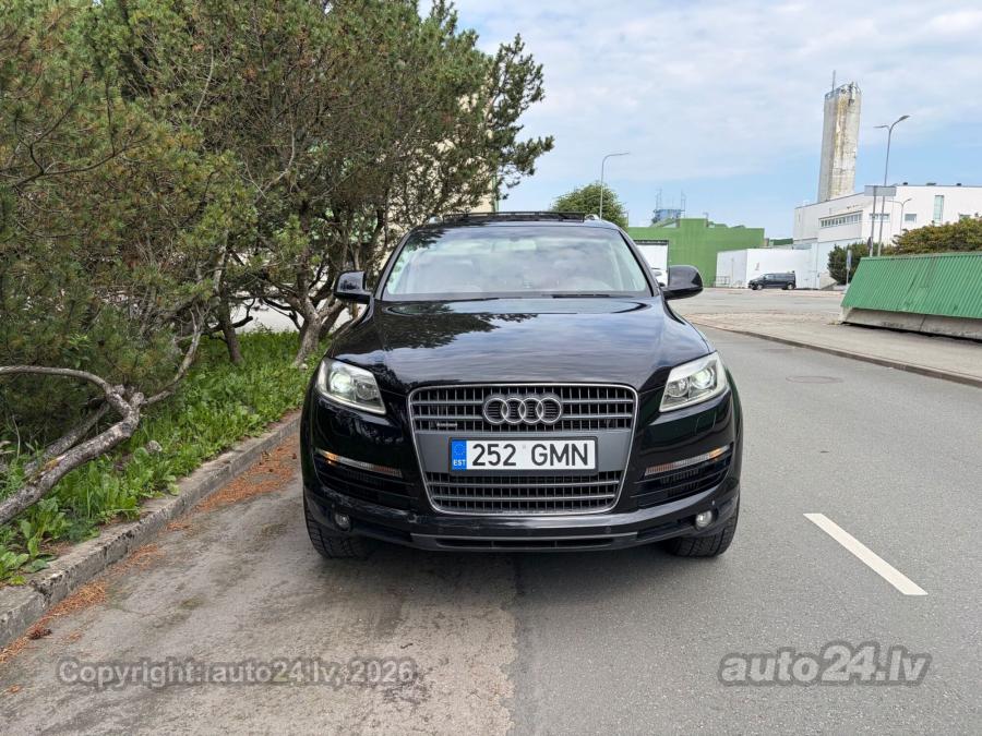 Black Audi Q7 2007 in Tallinn, with an engine capacity of 3.00 L and mileage of 305 thousand km for 5799 €, photo 3 on AUTOMOTO.COM.LV