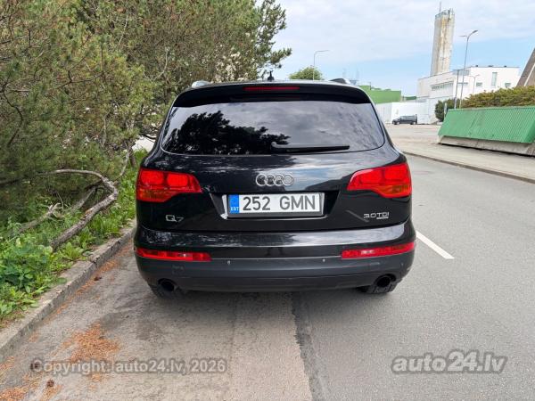 Melns Audi Q7 2007 Tallina, ar dzinēja tilpumu 3.00 L un nobraukumu 305 tūkst. km par 5799 €, foto 5 vietnē AUTOMOTO.COM.LV
