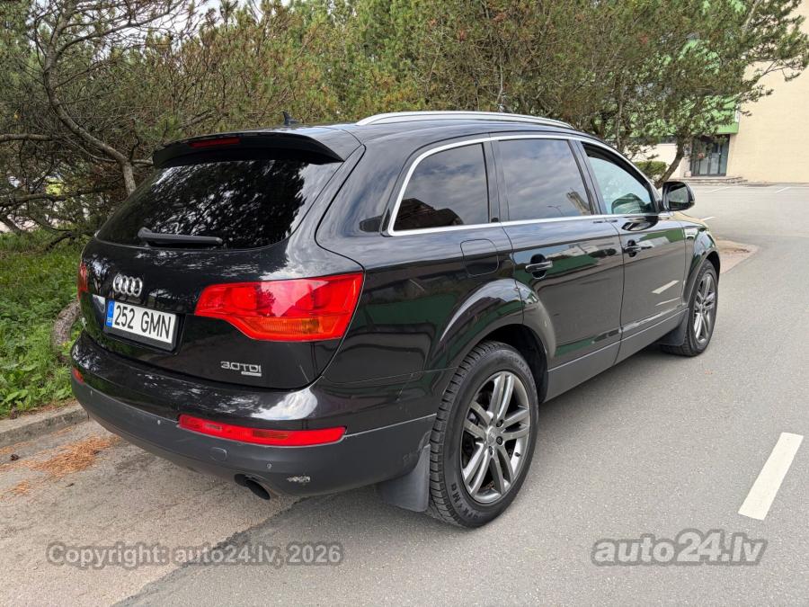 Black Audi Q7 2007 in Tallinn, with an engine capacity of 3.00 L and mileage of 305 thousand km for 5799 €, photo 7 on AUTOMOTO.COM.LV