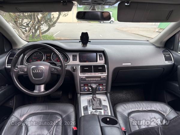 Melns Audi Q7 2007 Tallina, ar dzinēja tilpumu 3.00 L un nobraukumu 305 tūkst. km par 5799 €, foto 9 vietnē AUTOMOTO.COM.LV