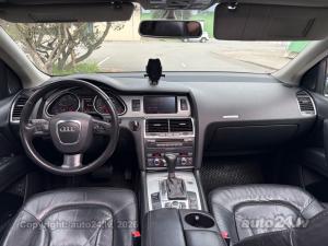Black Audi Q7 2007 in Tallinn, with an engine capacity of 3.00 L and mileage of 305 thousand km for 5799 €, photo 10 on AUTOMOTO.COM.LV
