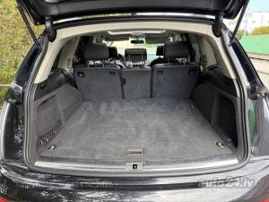 Black Audi Q7 2007 in Tallinn, with an engine capacity of 3.00 L and mileage of 305 thousand km for 5799 €, photo 17 on AUTOMOTO.COM.LV