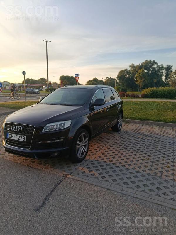 Black Audi Q7 2007 in Riga, with an engine capacity of 3.00 L and mileage of 280 thousand km for 8500 €, photo 1 on AUTOMOTO.COM.LV