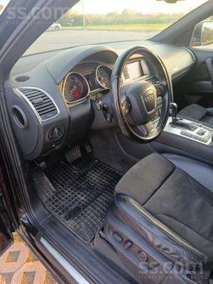 Black Audi Q7 2007 in Riga, with an engine capacity of 3.00 L and mileage of 280 thousand km for 8500 €, photo 7 on AUTOMOTO.COM.LV