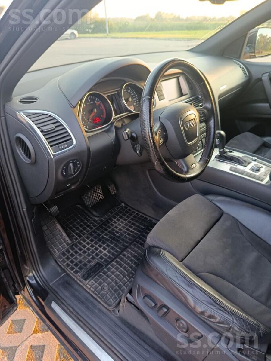 Black Audi Q7 2007 in Riga, with an engine capacity of 3.00 L and mileage of 280 thousand km for 8500 €, photo 7 on AUTOMOTO.COM.LV