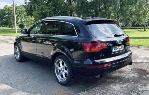 Black Audi Q7 2007 in Tukums, with an engine capacity of 3.00 L and mileage of 480 thousand km for 6100 €, photo 4 on AUTOMOTO.COM.LV