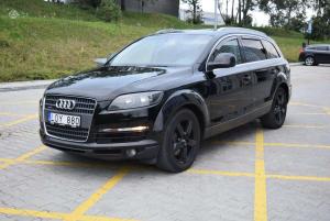 Black Audi Q7 2007 in Vilnius, with an engine capacity of 2.97 L and mileage of 374 thousand km for 4950 €, photo 4 on AUTOMOTO.COM.LV