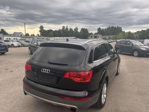 Black Audi Q7 2007 in Utena, with an engine capacity of 2.97 L and mileage of 290 thousand km for 5350 €, photo 8 on AUTOMOTO.COM.LV