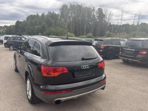 Black Audi Q7 2007 in Utena, with an engine capacity of 2.97 L and mileage of 290 thousand km for 5350 €, photo 10 on AUTOMOTO.COM.LV