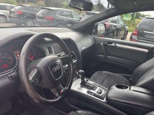 Black Audi Q7 2007 in Utena, with an engine capacity of 2.97 L and mileage of 290 thousand km for 5350 €, photo 20 on AUTOMOTO.COM.LV