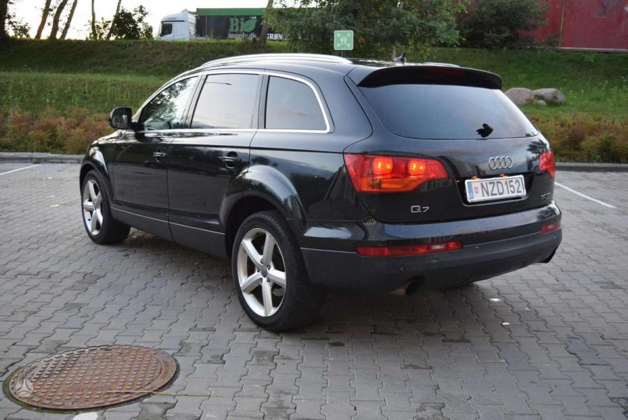 Black Audi Q7 2007 in Vilnius, with an engine capacity of 2.97 L and mileage of 273 thousand km for 6000 €, photo 6 on AUTOMOTO.COM.LV