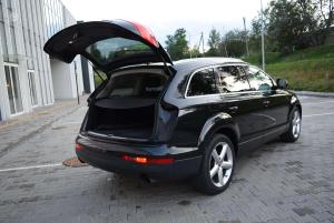 Black Audi Q7 2007 in Vilnius, with an engine capacity of 2.97 L and mileage of 273 thousand km for 6000 €, photo 23 on AUTOMOTO.COM.LV