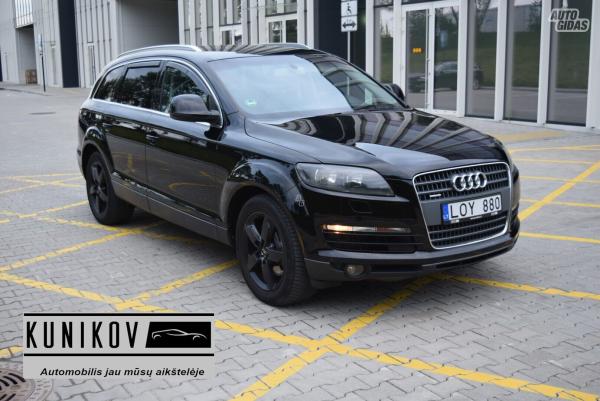 Black Audi Q7 2007 in Vilnius, with an engine capacity of 3.00 L and mileage of 374 thousand km for 4950 €, photo 1 on AUTOMOTO.COM.LV
