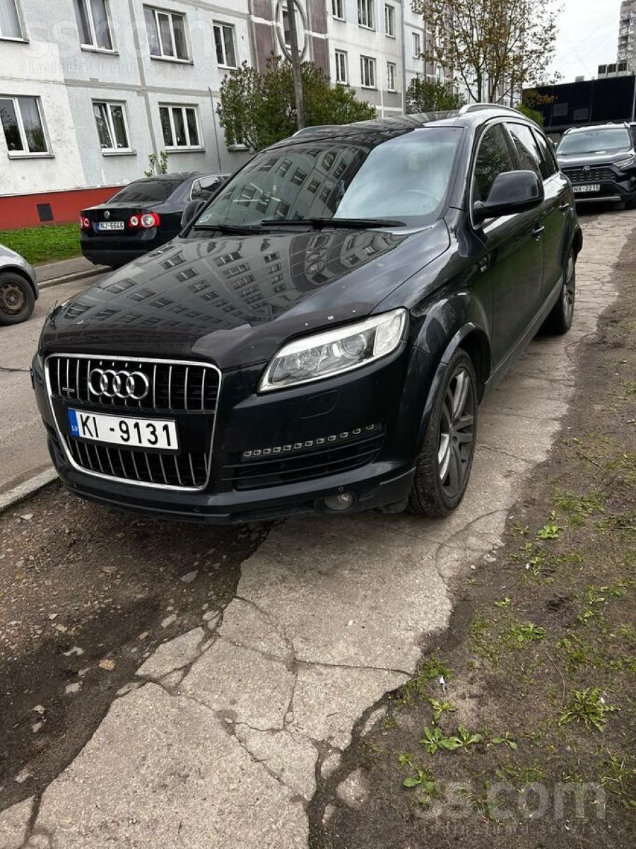 Melns Audi Q7 2007 Rīga, ar dzinēja tilpumu 3.00 L un nobraukumu 300 tūkst. km par 2000 €, foto 1 vietnē AUTOMOTO.COM.LV