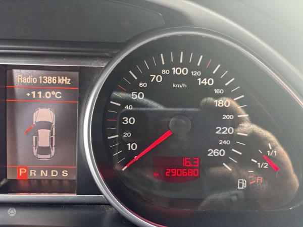 Melns Audi Q7 2007 Utena, ar dzinēja tilpumu 2.97 L un nobraukumu 291 tūkst. km par 5350 €, foto 9 vietnē AUTOMOTO.COM.LV