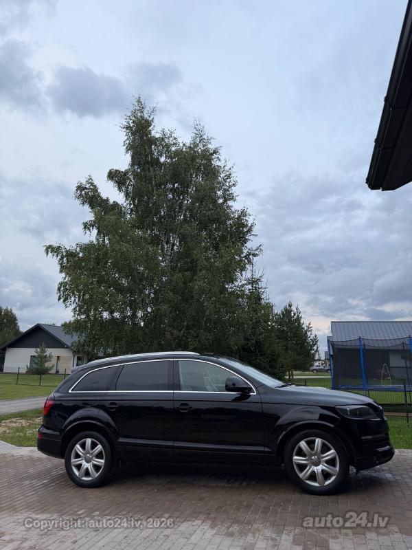 Black Audi Q7 2007 in Tallinn, with an engine capacity of 3.00 L and mileage of 320 thousand km for 5999 €, photo 6 on AUTOMOTO.COM.LV