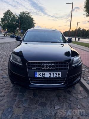 Black Audi Q7 2007 in Liepaja, with an engine capacity of 3.00 L and mileage of 355 thousand km for 5950 €, photo 3 on AUTOMOTO.COM.LV