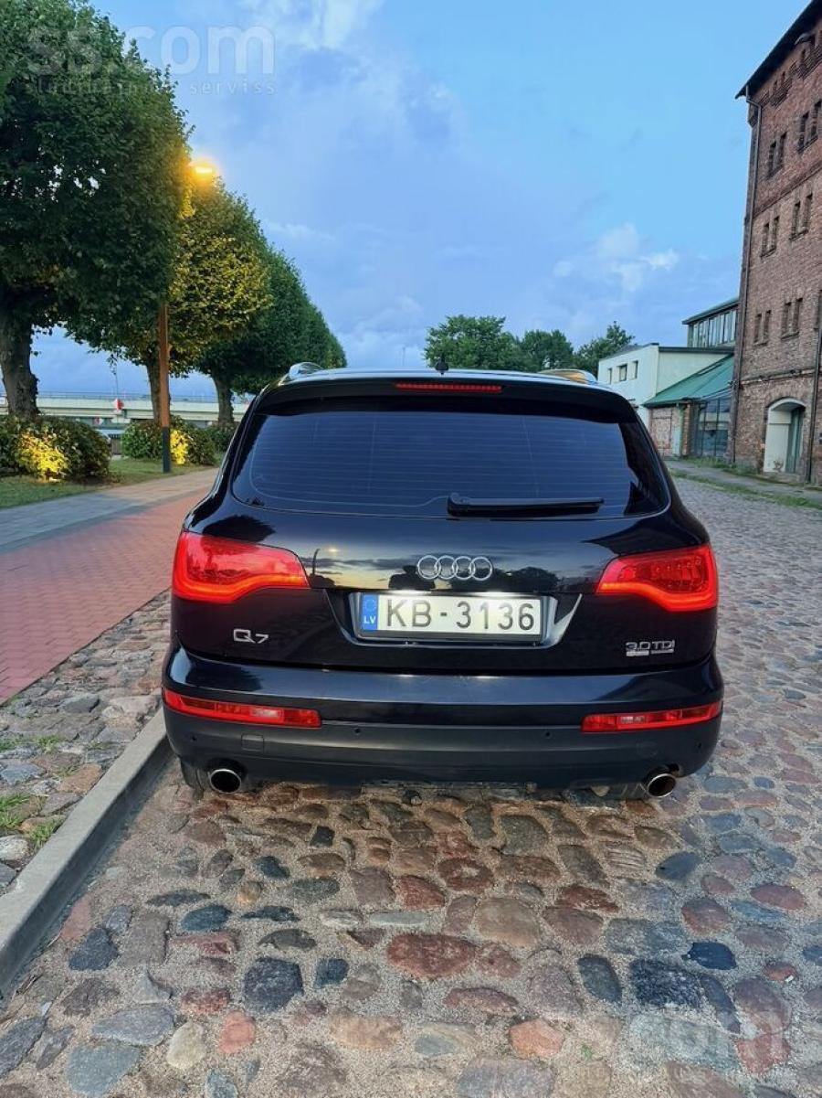 Black Audi Q7 2007 in Liepaja, with an engine capacity of 3.00 L and mileage of 355 thousand km for 5950 €, photo 6 on AUTOMOTO.COM.LV
