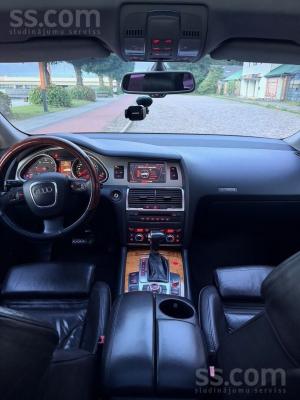 Black Audi Q7 2007 in Liepaja, with an engine capacity of 3.00 L and mileage of 355 thousand km for 5950 €, photo 9 on AUTOMOTO.COM.LV