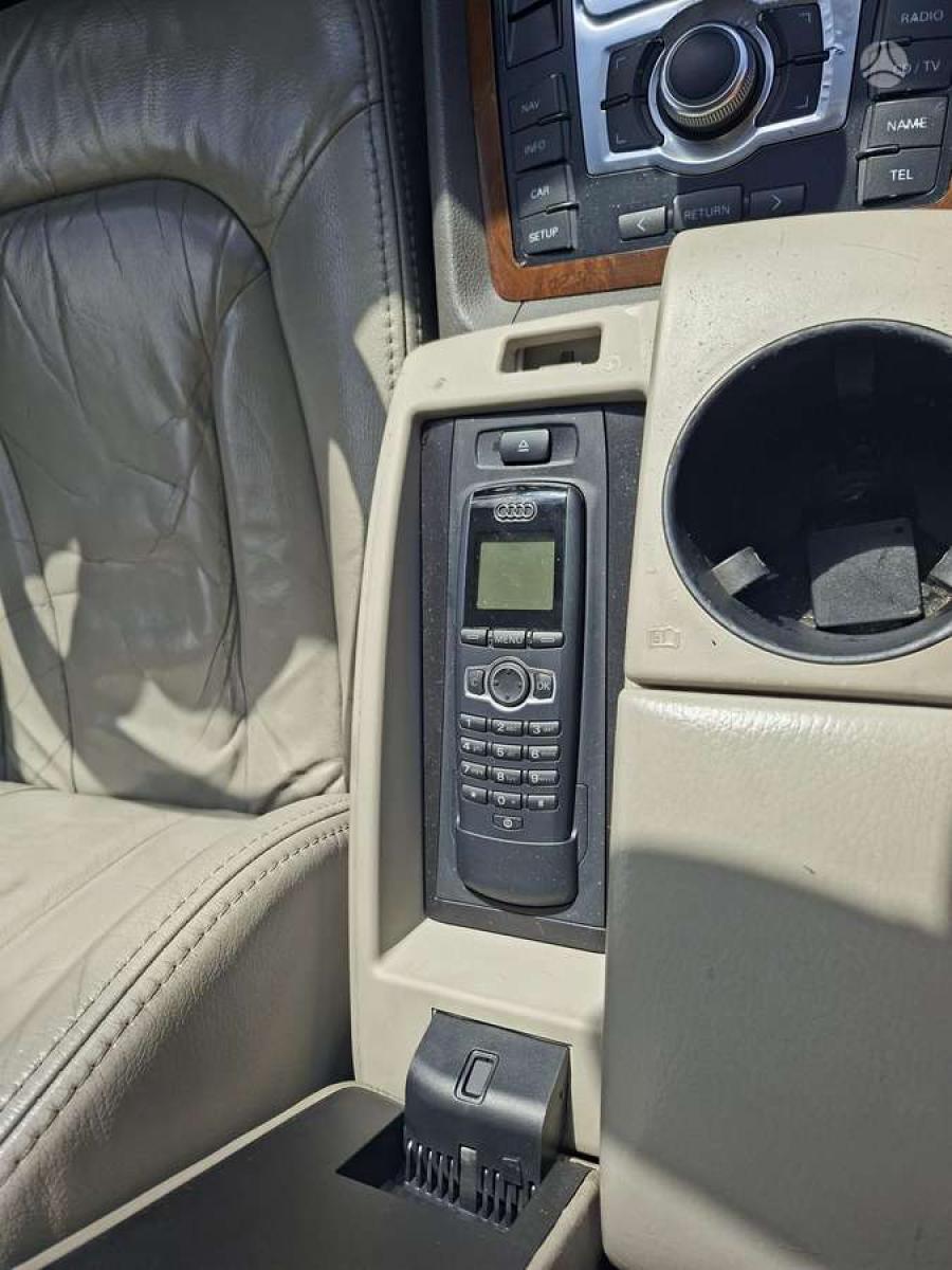 Черный Ауди Ку 7 2007 в Шилале, объемом двигателя 2.97 л и пробегом 300 тыс. км за 1999 €, фото 10 на AUTOMOTO.COM.LV