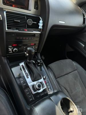 Black Audi Q7 2007 in Kaunas, with an engine capacity of 3.00 L and mileage of 0 thousand km for 5650 €, photo 22 on AUTOMOTO.COM.LV