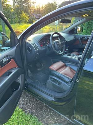 Melns Audi Q7 2007 Jūrmala, ar dzinēja tilpumu 3.00 L un nobraukumu 354 tūkst. km par 5800 €, foto 8 vietnē AUTOMOTO.COM.LV