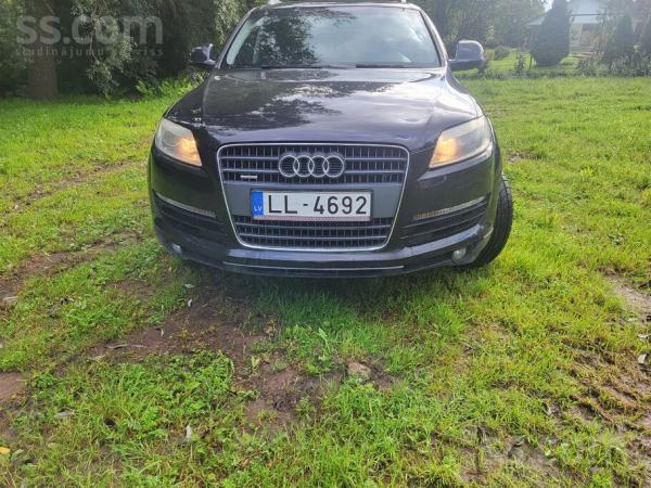 Black Audi Q7 2007 in Bauska, with an engine capacity of 3.00 L and mileage of 339 thousand km for 4500 €, photo 6 on AUTOMOTO.COM.LV