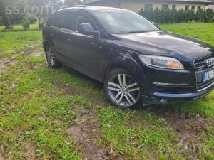 Black Audi Q7 2007 in Bauska, with an engine capacity of 3.00 L and mileage of 339 thousand km for 4500 €, photo 8 on AUTOMOTO.COM.LV