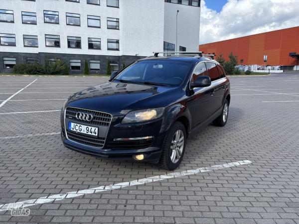 Audi Q7 2007 in Vilnius on AUTOMOTO.COM.LV Black Audi Q7 2007 in Vilnius, with an engine capacity of 3.00 L and mileage of 300 thousand km for 4150 €, photo 1 on AUTOMOTO.COM.LV