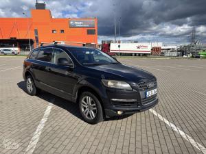 Melns Audi Q7 2007 Viļņa, ar dzinēja tilpumu 3.00 L un nobraukumu 300 tūkst. km par 4150 €, foto 4 vietnē AUTOMOTO.COM.LV