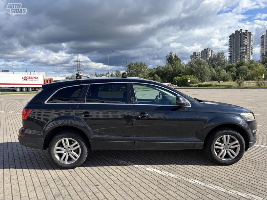 Melns Audi Q7 2007 Viļņa, ar dzinēja tilpumu 3.00 L un nobraukumu 300 tūkst. km par 4150 €, foto 9 vietnē AUTOMOTO.COM.LV